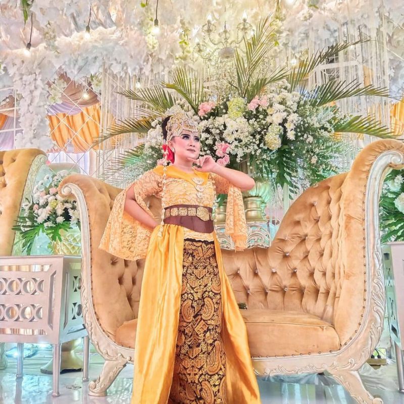 Jual kostum upacara adat "SINTA" (new PO) bukan PL | Shopee Indonesia