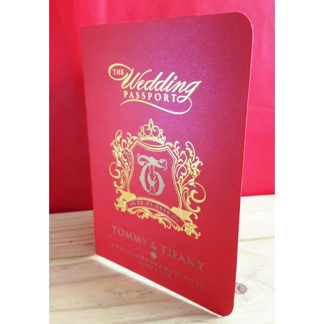 Jual Undangan pernikahan motif red passport | Shopee Indonesia
