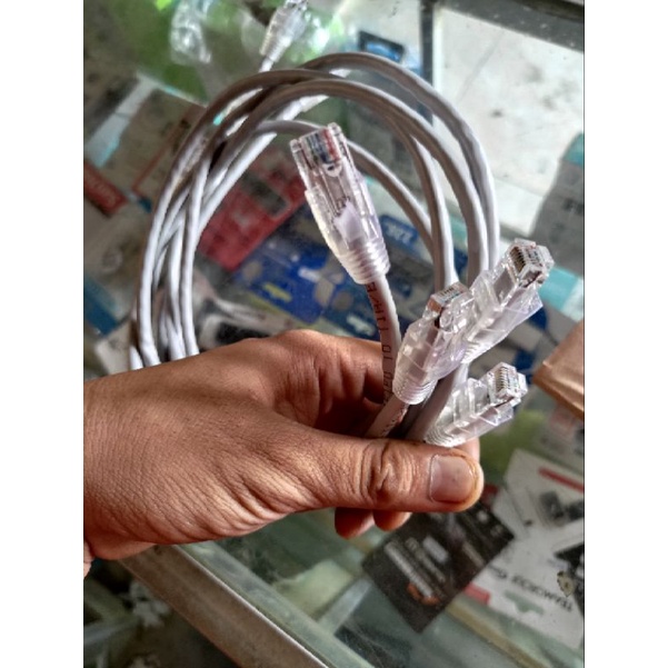 Jual Varro Kabel Lan Cat6 UTP 1 Meter Siap Pakai baik untuk HTB ke ...