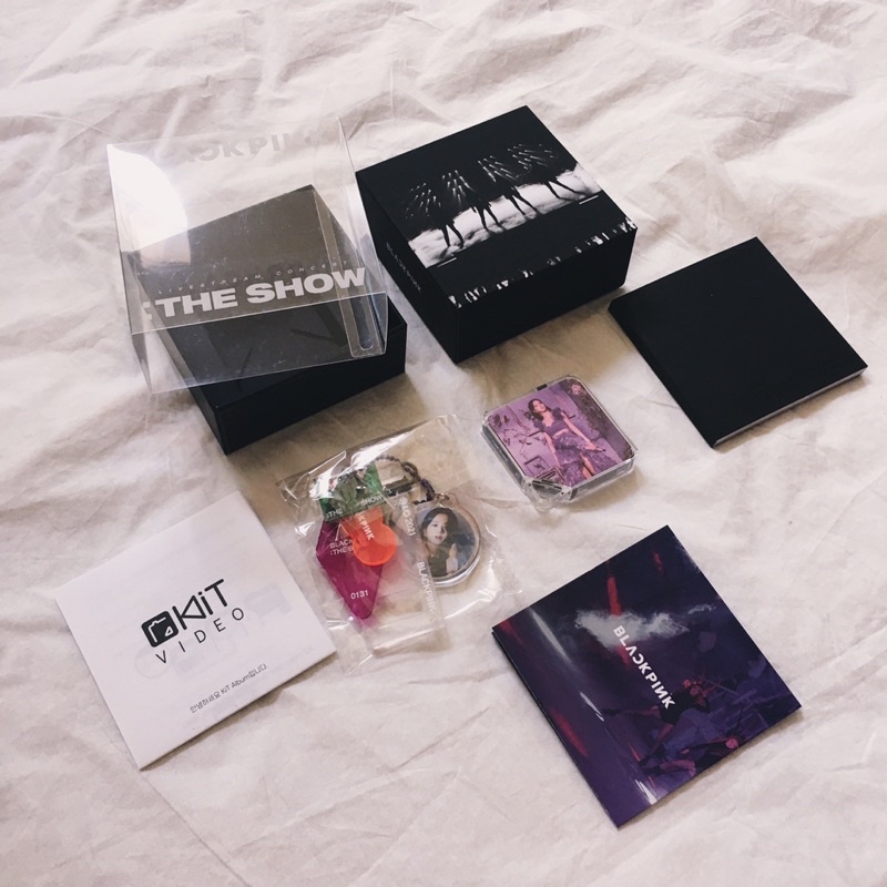 Jual BLACKPINK 2021 THE SHOW KIT VERSION JISOO KIT VIDEO JISOO KEYRING ...
