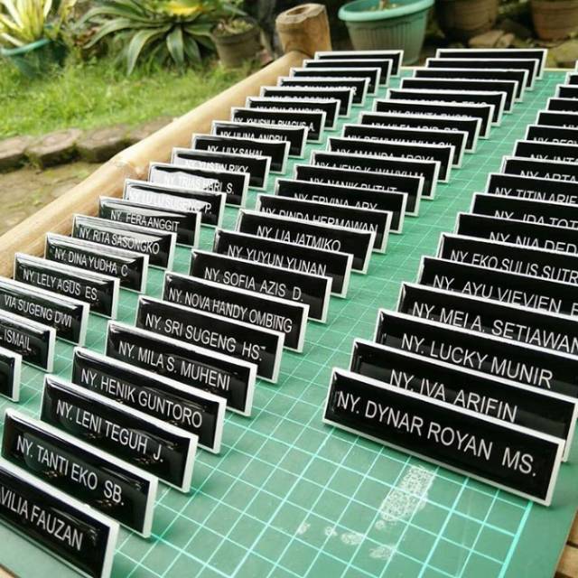 Jual Name Tag Pdh Polri & Bhayangkari/Papan Nama Dada | Shopee Indonesia