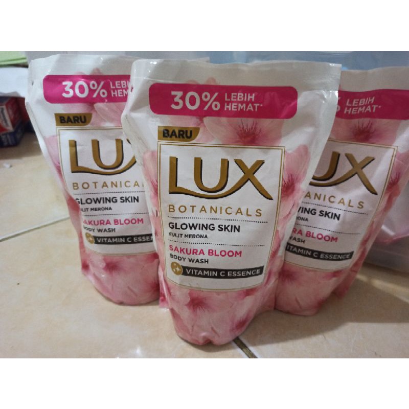 Jual Lux Sabun Mandi Cair Body Wash Sakura Bloom 400ml 400 ml | Shopee Indonesia