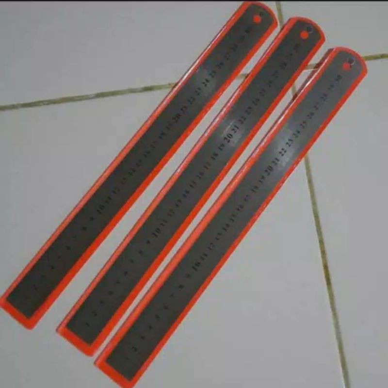 Jual Penggaris besi stainless steel 30cm | Shopee Indonesia