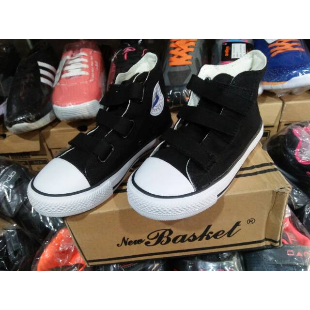 Jual Sepatu kets/sekolah anak merk new basket rempel original | Shopee ...