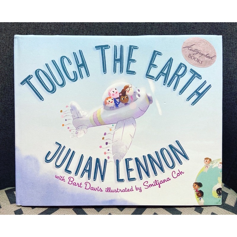 Jual buku touch the earth (signed edition) | Shopee Indonesia