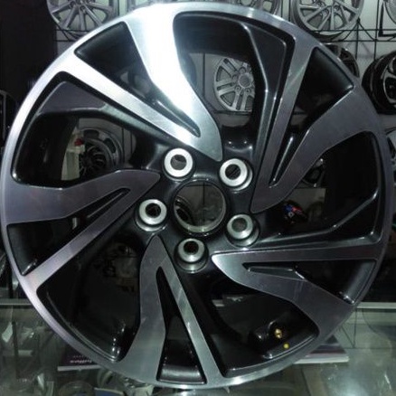Jual Velg Racing OEM Innova Reborn R16 Tahun 2021 | Shopee Indonesia