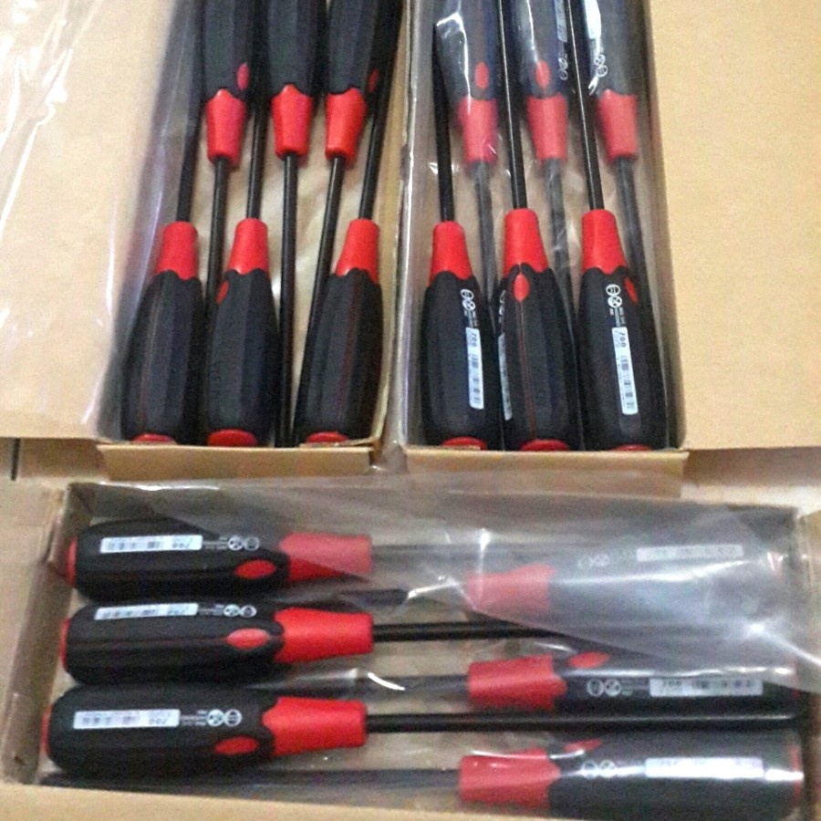 Jual OBENG VESSEL 700 2X150 (+) PH2 X 150 / PLUS 2 X 150 MM | Shopee ...