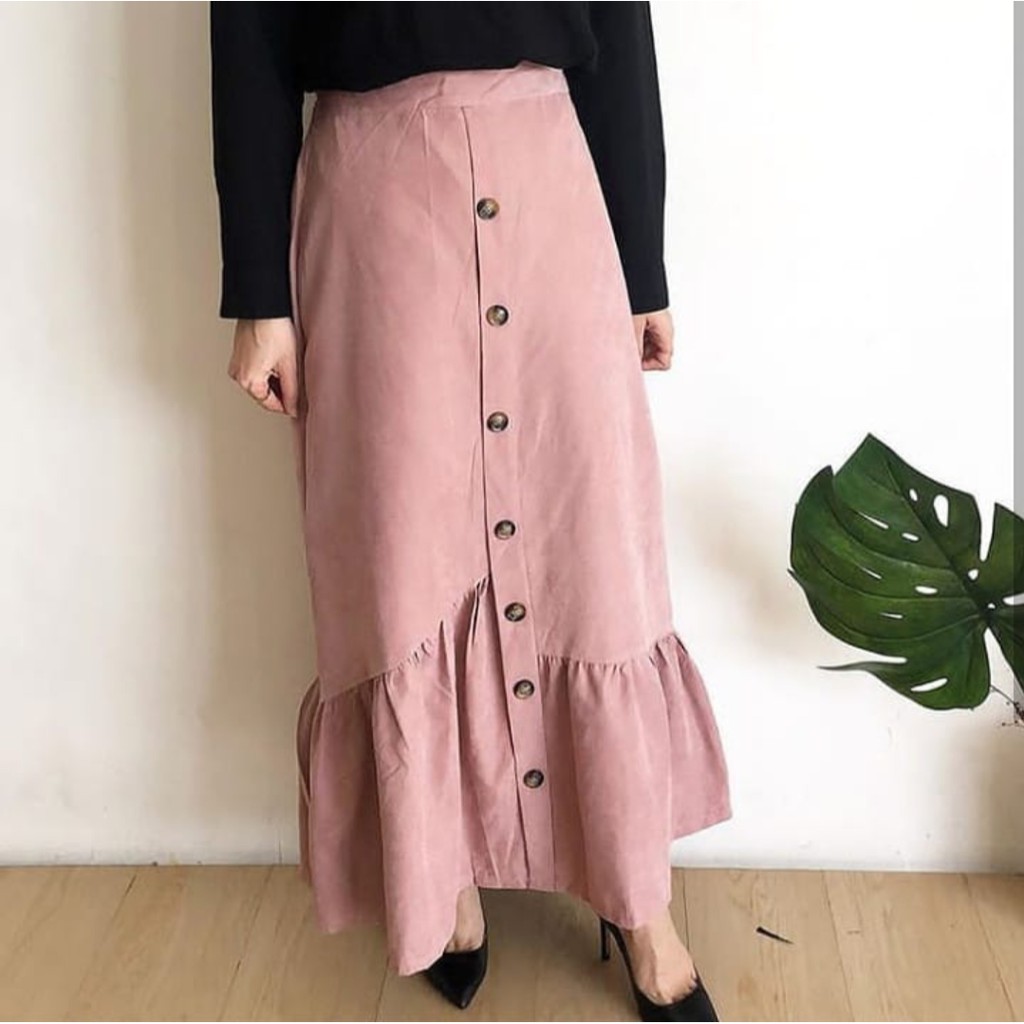 Jual ALEEYA Rok Suede Kancing Rempel Bawah / Naura Maxi Skirt Suede ...