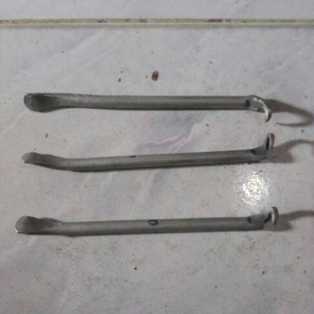 Jual CONGKELAN BAN SEPEDA DAN MOTOR UKURAN BESI 8MM 3 pcs | Shopee ...