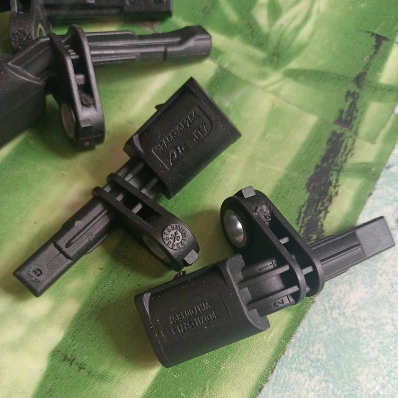 Jual SENSOR ABS AUDI Q3 A3 S3 GOLF MK5 MK6 TIGUAN SCIRROCO DEPAN ...