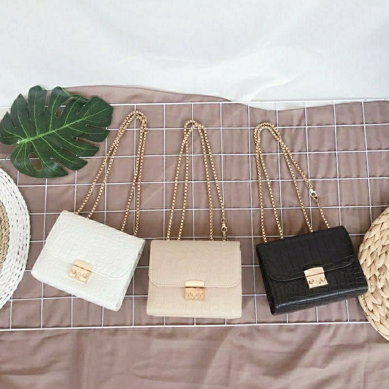 Jual Tas Selempang Mal BIG / Tas Wanita CK Croc | Shopee Indonesia