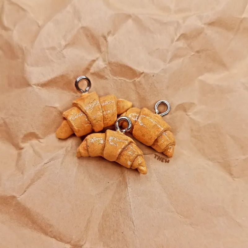 Jual Clay Necklace Custom-Ready / Kalung lucu (rantai bulat) | Shopee ...
