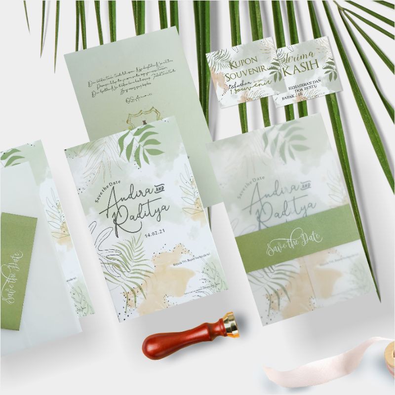 Jual undangan pernikahan soft cover green by Undangan samawa | Shopee ...