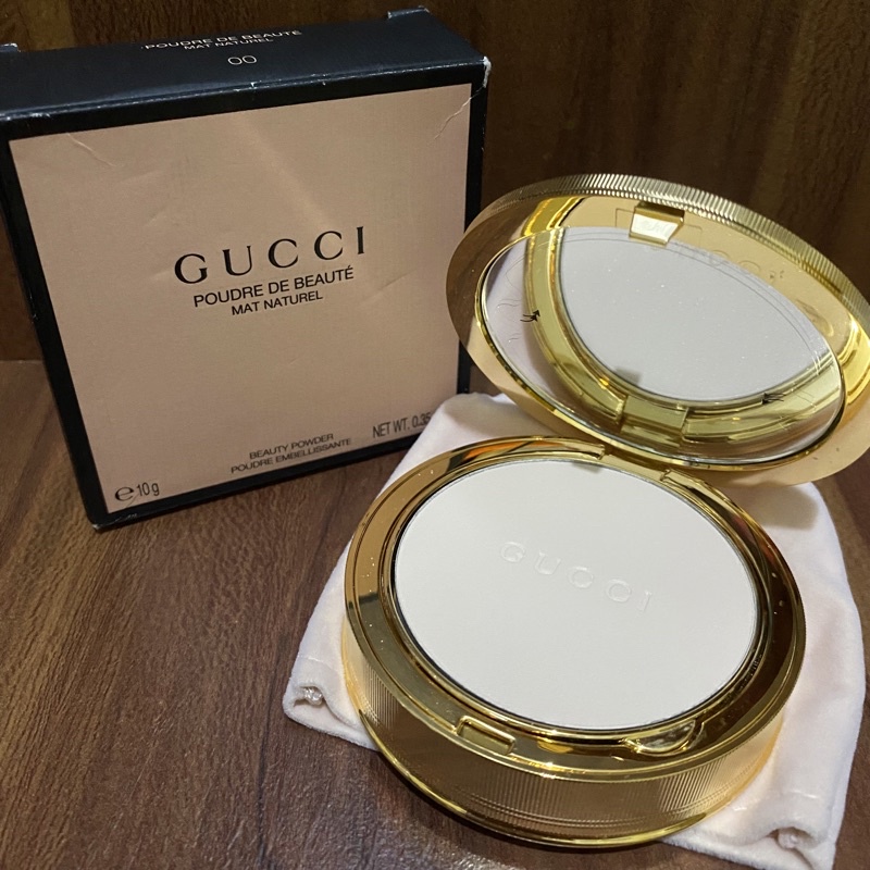 Jual Gucci Compact Pressed Powder Poudre - New | Shopee Indonesia
