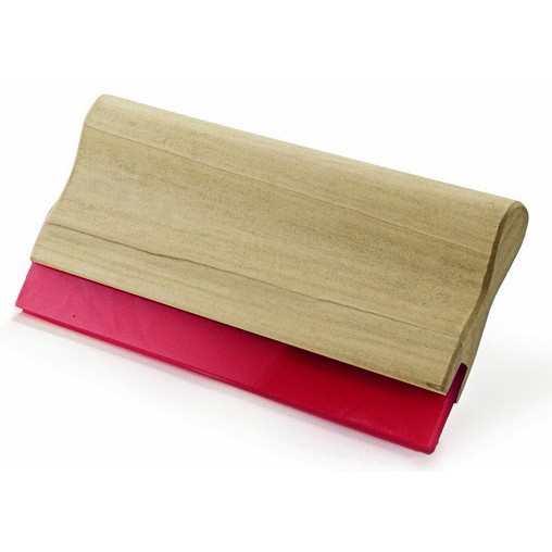 Jual Rakel Sablon Merah Lancip Gagang Kayu Ukuran 22 cm | Shopee Indonesia