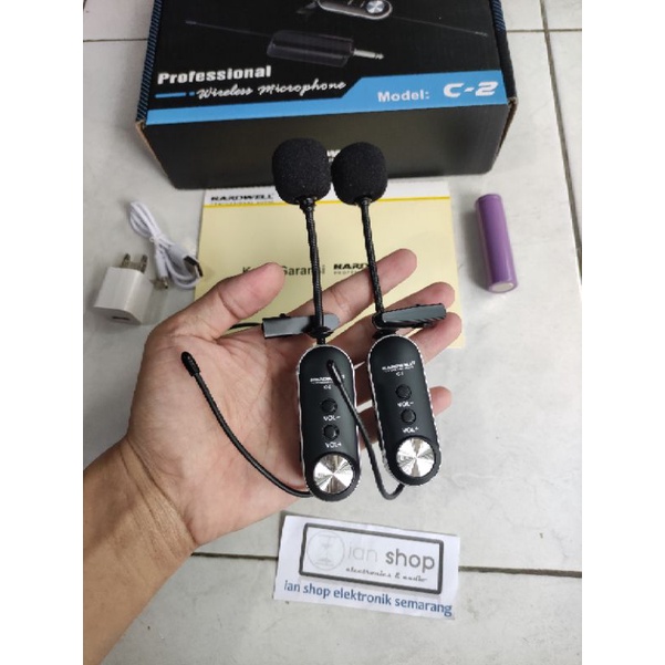 Jual Mic Wireless Clip on Hardwell C2 C-2 C 2 Dual Mic Jepit Mic imam UHF Original Charge isi 2 ...