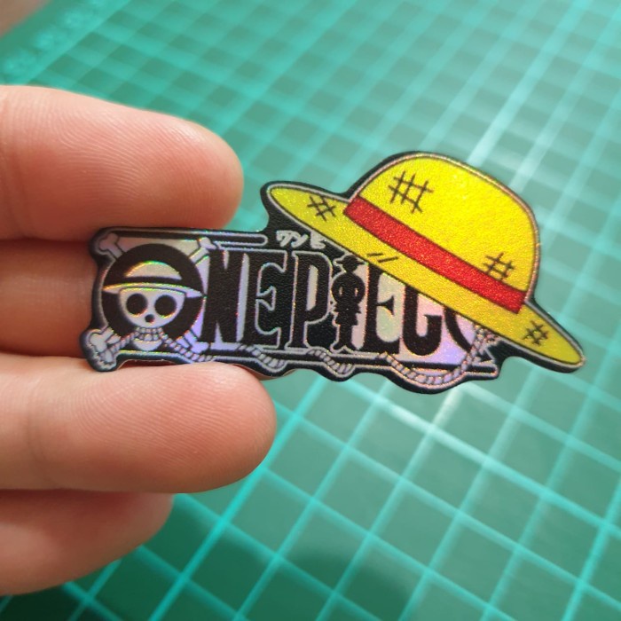 Jual Sticker Hologram Anime - PSH1076 - One Piece - Logo Topi | Shopee ...