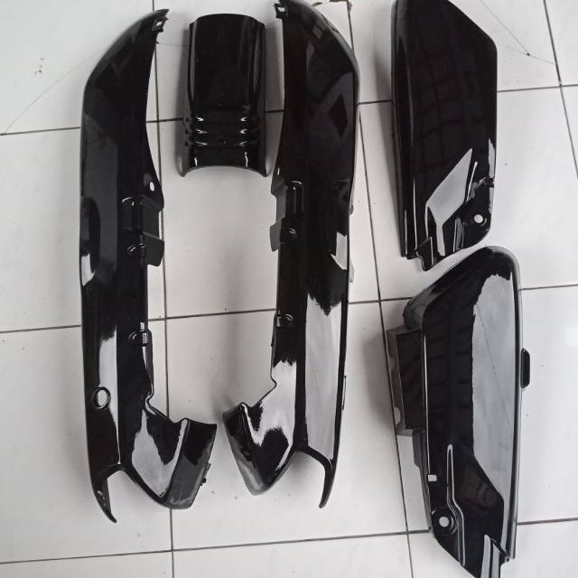 Jual Paket body grand bulus hitam | Shopee Indonesia