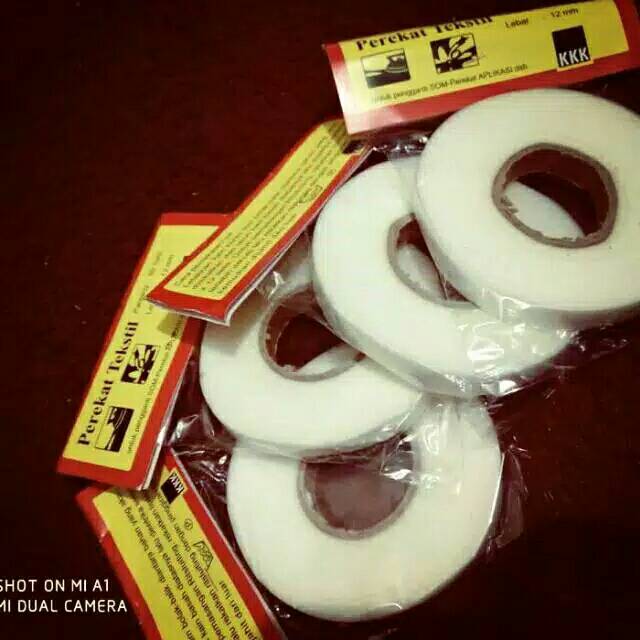 Jual PEREKAT KAIN LEM SOM SUM PEREKAT TEXTIL 2 Sisi | Shopee Indonesia
