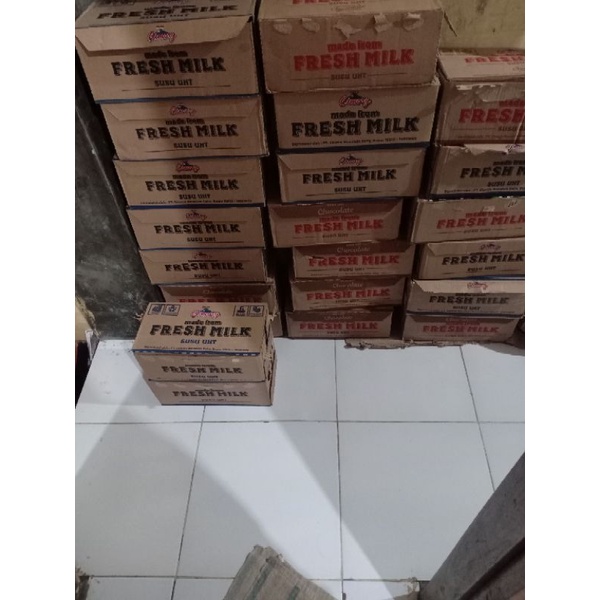 Jual Uht 250 ml 1 karton ( free bubble wrap)bisa mix rasa | Shopee ...