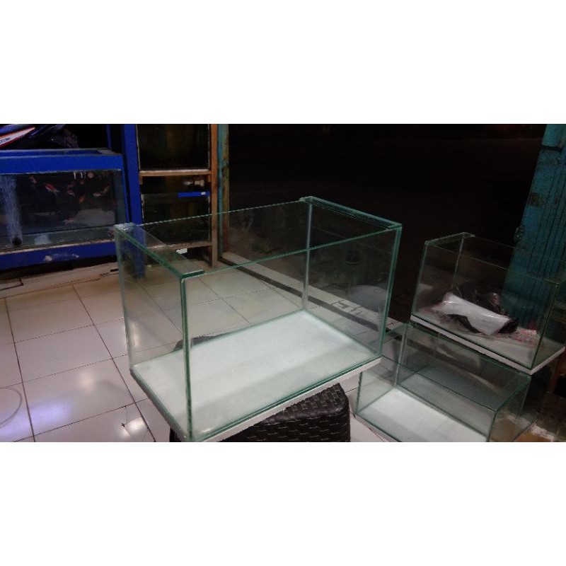 Jual AQUARIUM PREMIUM FULL KACA 5MM PLUS BEGRON 3D DAN STEROFOAM ...
