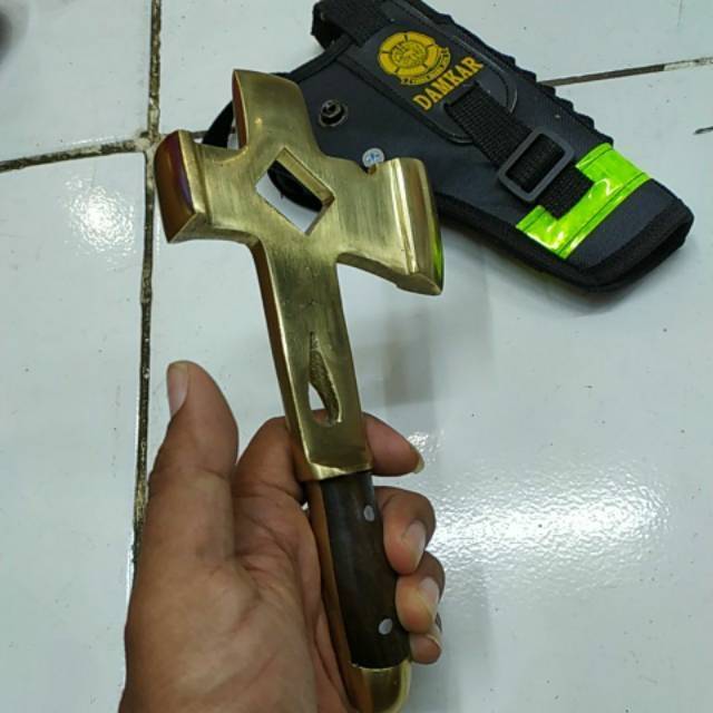 Jual KAMPAK DAMKAR KUNINGAN ( ATRIBUT PEMADAM KEBAKARAN ) | Shopee ...