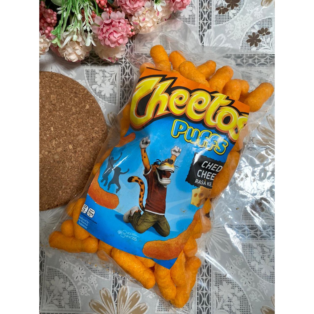 Jual CEMILAN GUYIH CHEETOS PUFF KEJU CHEDAR 180g | Shopee Indonesia