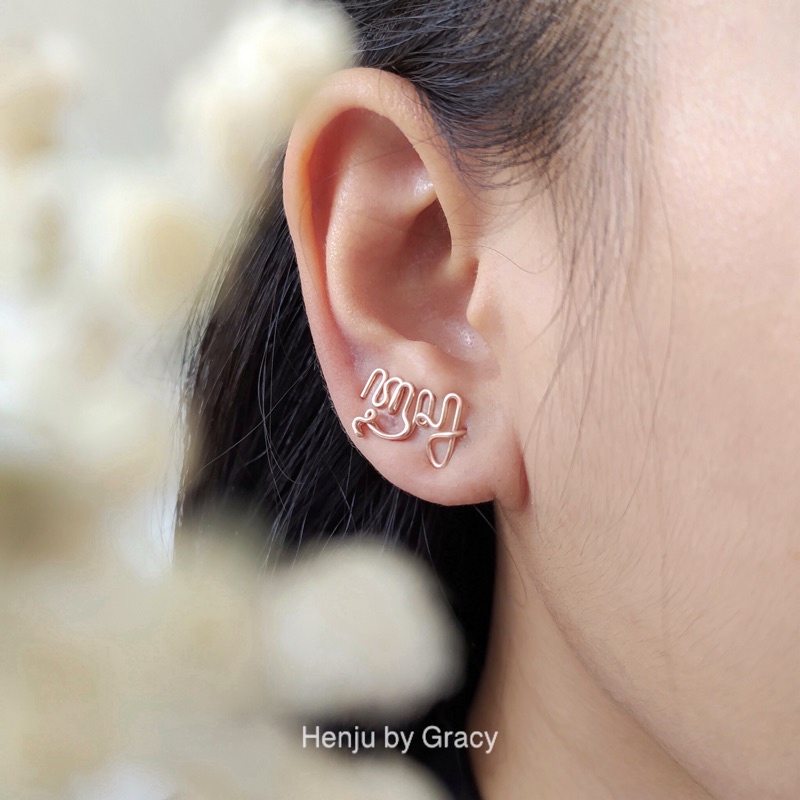 Jual HENJU BY GRACY | Anting Aksara Jawa "Tresna" | Earclimber "Tresna ...