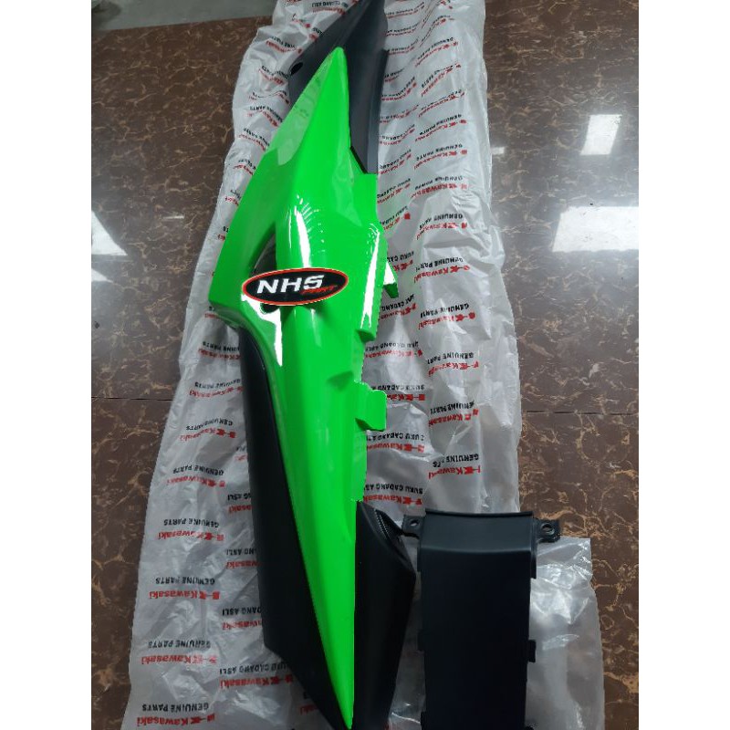 Jual bodi body belakang ninja rr old se kiri+ covel tail | Shopee Indonesia