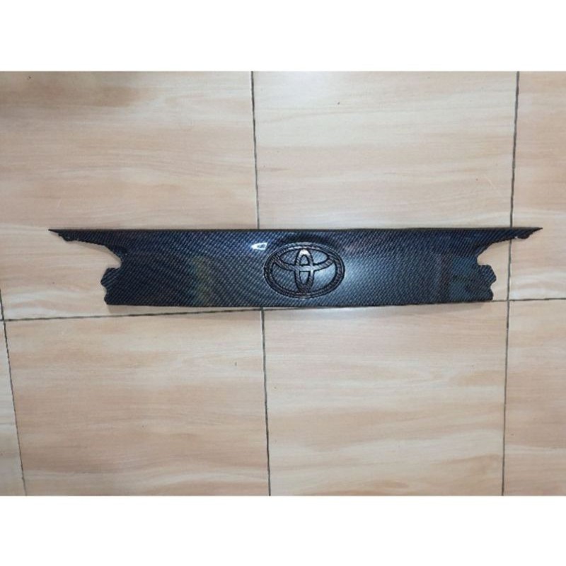 Jual Trunklid Carbon Toyota Innova Reborn 2016 | Shopee Indonesia