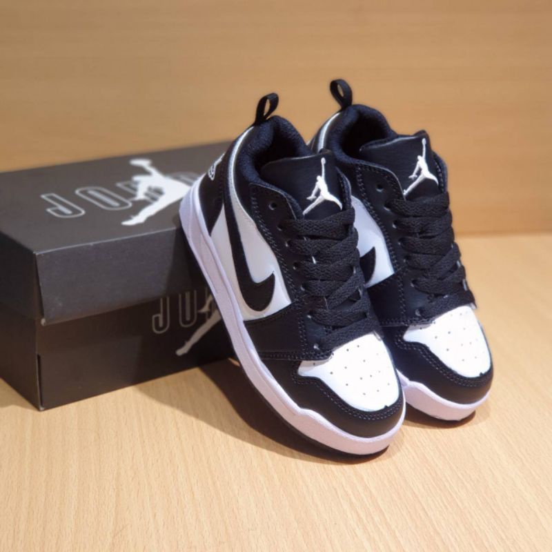 Jual Sepatu balita anak cewek cowok 1 sampai 9 tahun nike jordan 1 kids ...