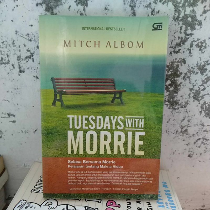 Jual Buku Selasa bersama Morrie-Tuesdays with Morrie-Mitch Albom ...