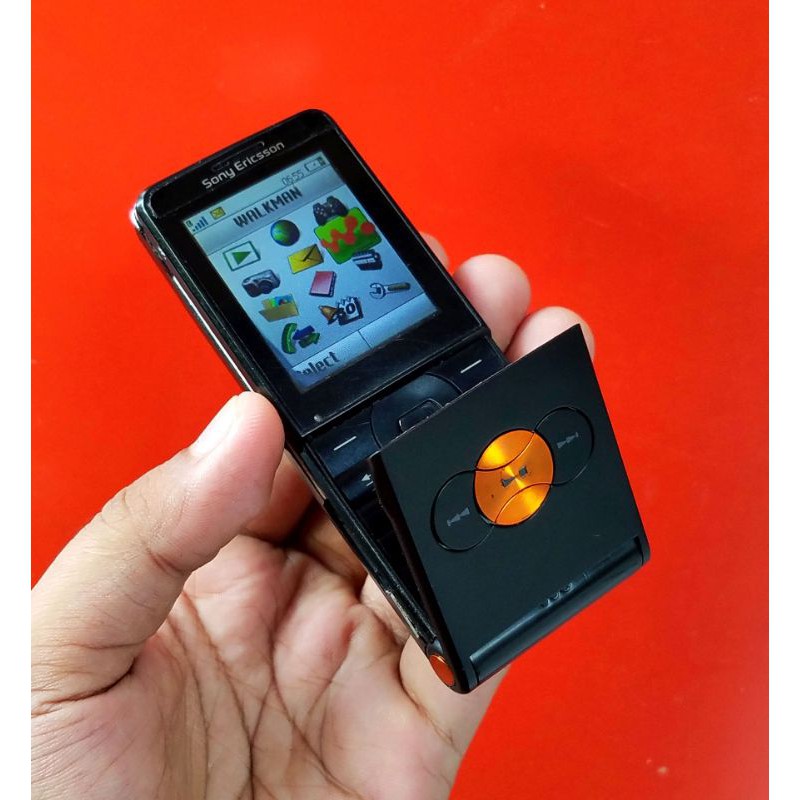 Jual Hp jadul Sony ericsson W350 original normal mulus ipod kiler hp unik hp langka super slim ...