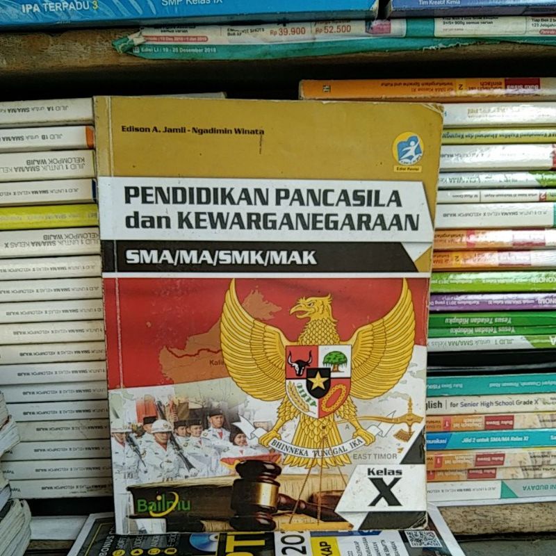 Jual selamat datang di toko buku Atta pendidikan Pancasila dan kewarganegaraan SMA ma SMK Mak ...