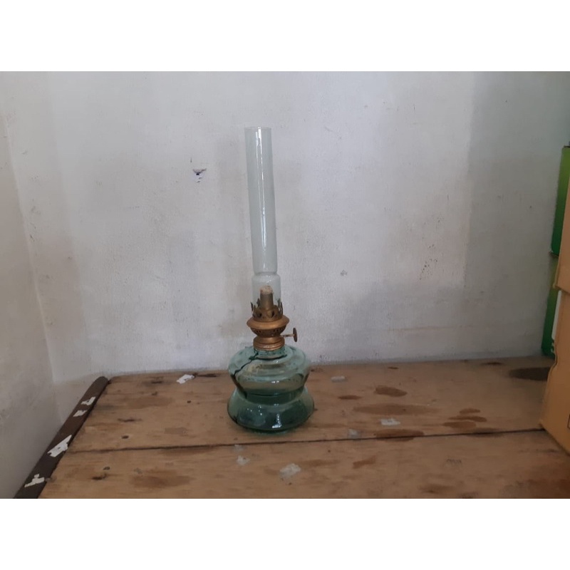 Jual Lampu teplok minyak tanah kaca jadul tanggung | Shopee Indonesia