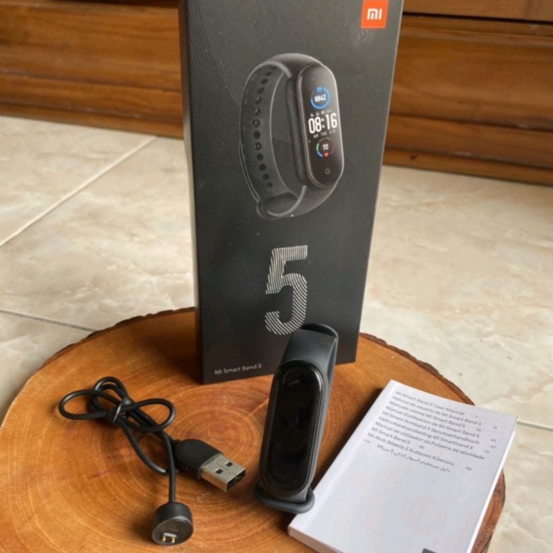 Jual Xiaomi Mi Band 5 (preloved) like a new . no defect | Shopee Indonesia