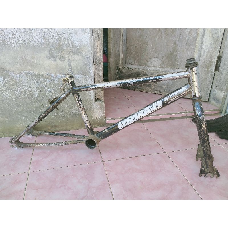 Jual frame fork bmx old school jadul ban 20 frame kecil fork pipih ...