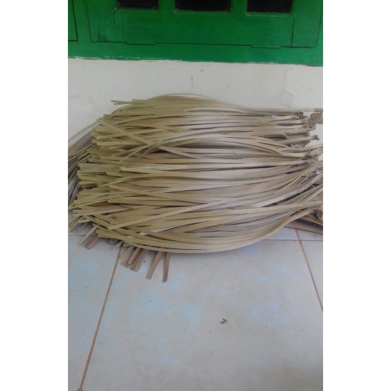 Jual iratan bambu 100 helai (100pcs) ukuran P 45-50 cm L 1-1,2cm ...