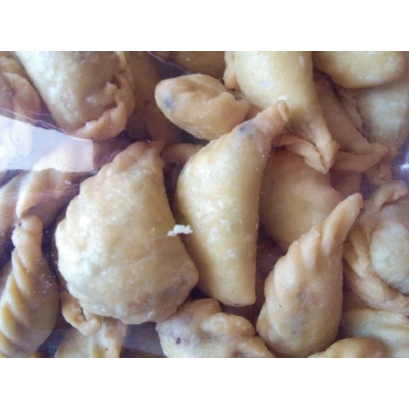 Jual Snack Asin Gurih Pastel Abon Sapi / Pastel Kering / Kue Pastel ...