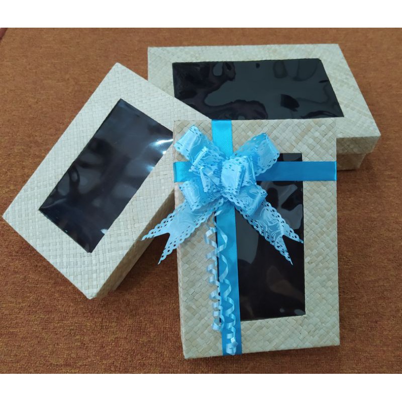 Jual BOX ANYAMAN PANDAN PREMIUM / KOTAK HAMPERS BATIK / BINGKISAN BATIK ...