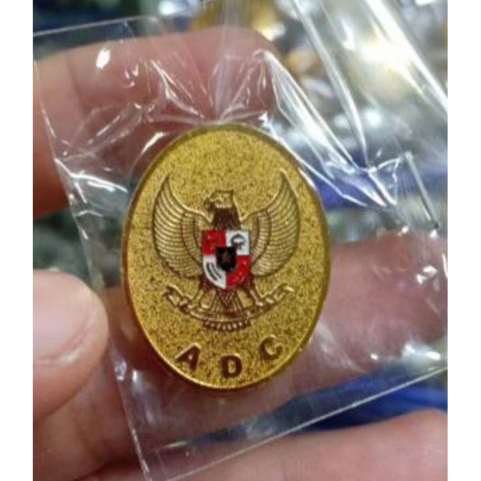 Jual pin ADC oval plus kotak dan rantai | Shopee Indonesia