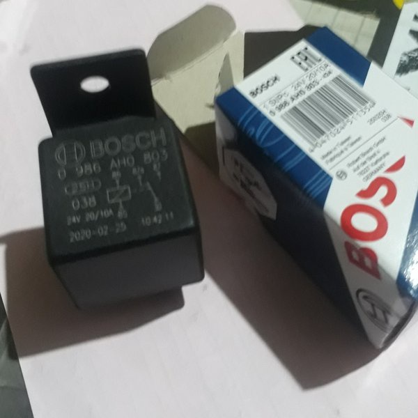 Jual Jual relay 24v hlm atau bosch kaki 5 87a | Shopee Indonesia