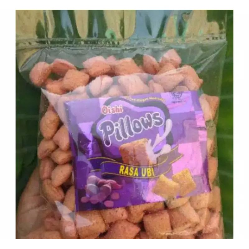 Jual Snack Snack Jetz coklat, Chiki Twist, Qtela, Pistos, Momogi ...