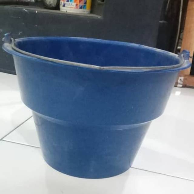 Jual Ember Plastik Biru Kecil | Ember Cor Anti Pecah | Shopee Indonesia