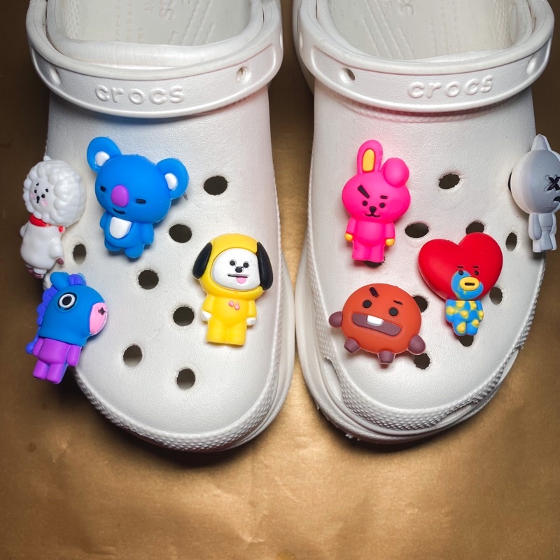 Jual Jibbitz Crocs Charm / Hiasan Tempelan Crocs LABUBU / BT21 (Big ...