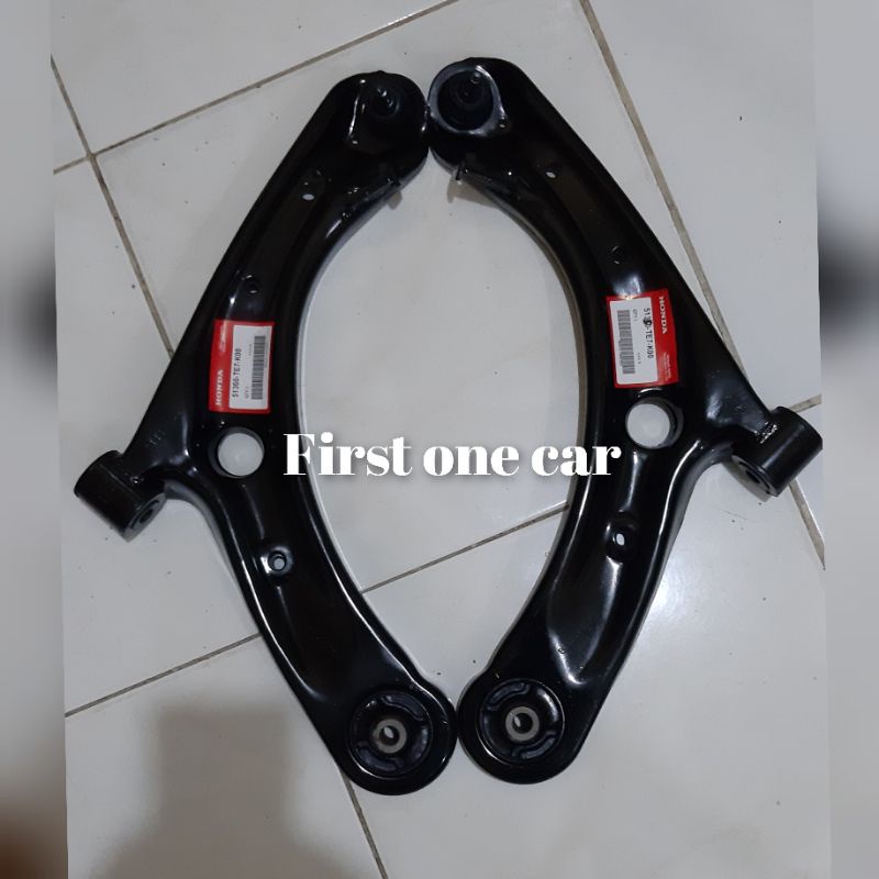 Jual lower arm sayap bawah Honda mobilio brio ori | Shopee Indonesia