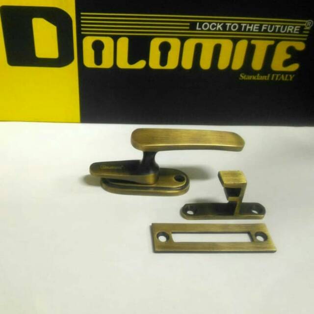 Jual rambuncis kunci jendela kayu warna antik brass murah/slot jendela ...