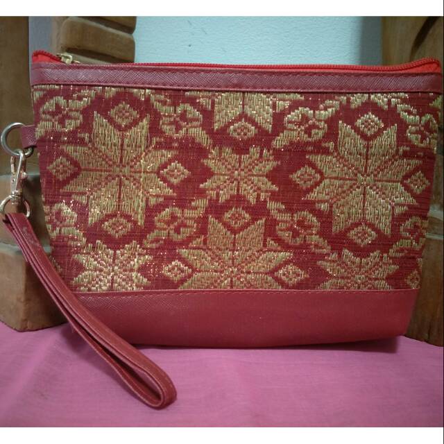 Jual Oleh-oleh khas Indonesia, dompet tenun etnik merah (handmade ...