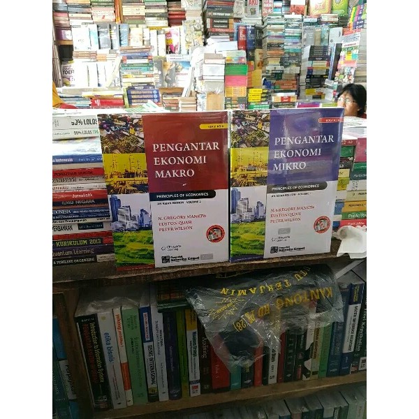Jual BUKU Buku 1 Set - PENGANTAR EKONOMI MAKRO DAN MIKRO - Edisi Asia - Mankiw | Shopee Indonesia