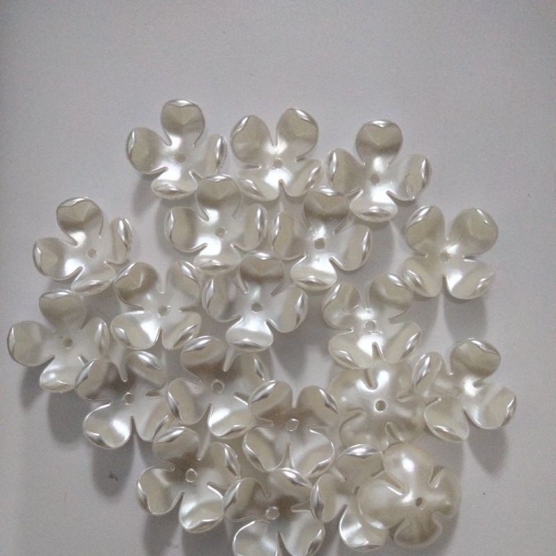 Jual Mote Bunga Kelopak SEMANGGI IVORY/IVORY CLOVER (bahan kalung ...